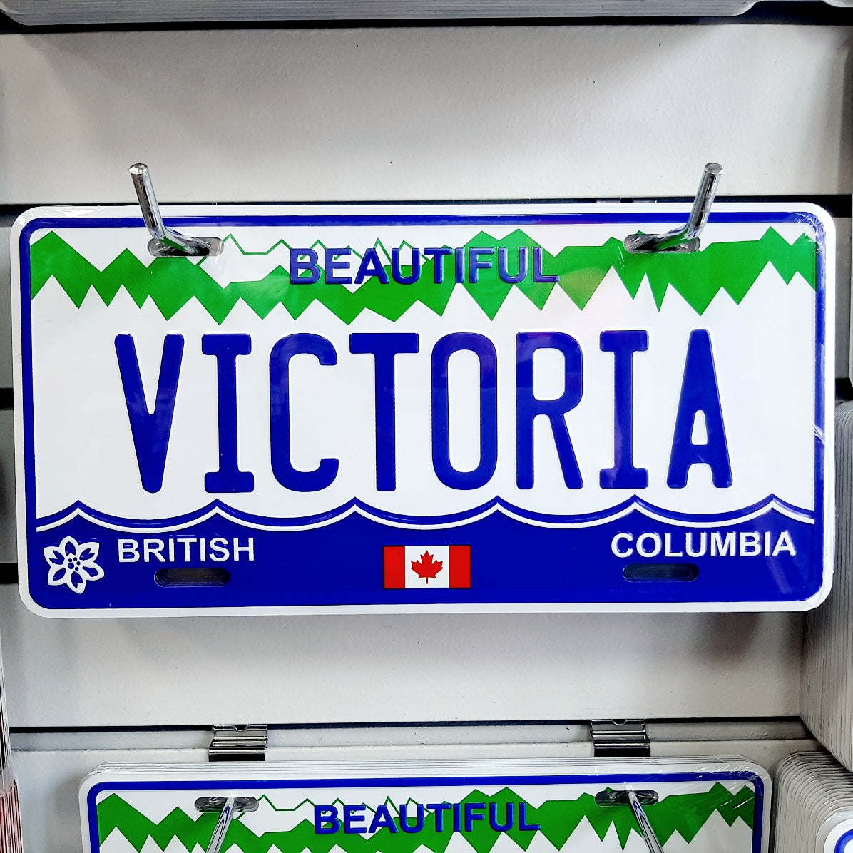 Victoria License Plate – OGOPOGO GIFTLAND KELOWNA